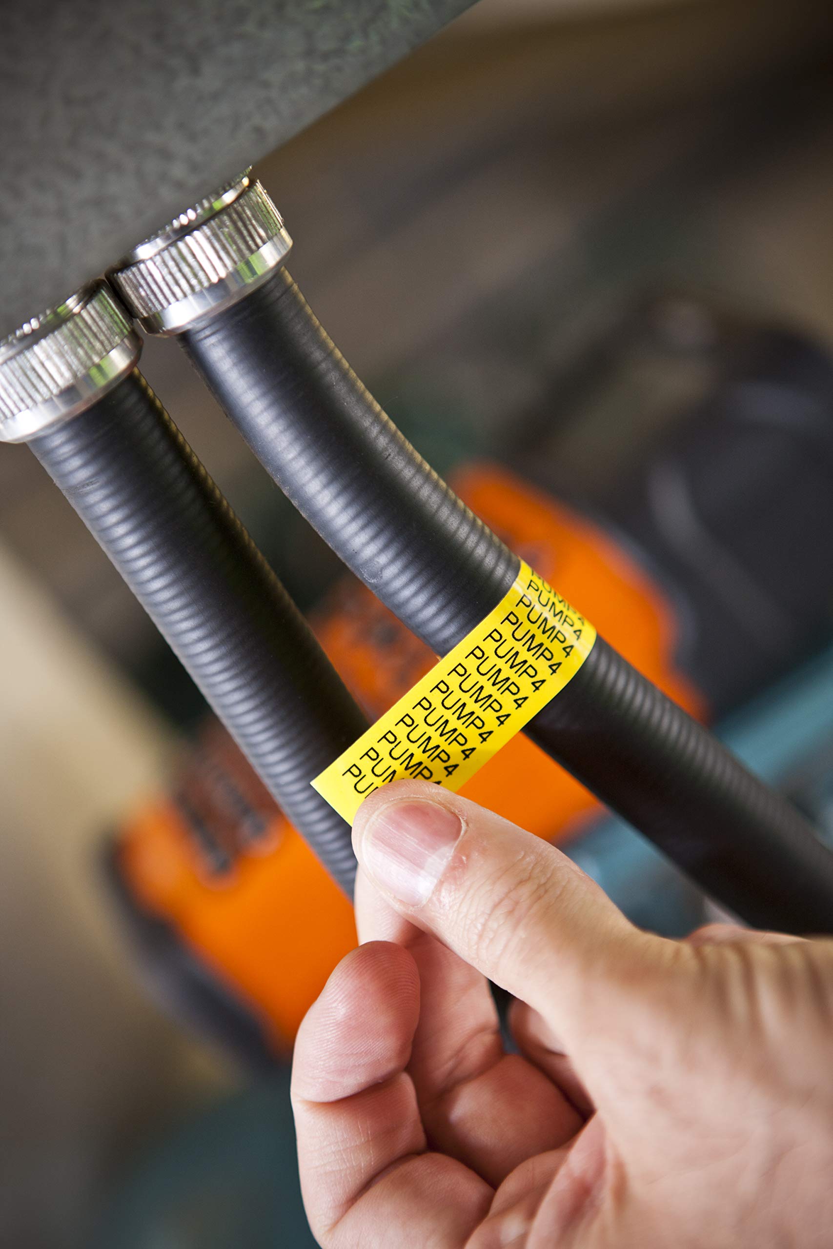 Brother PT-E300VP label printer 180 x 180 DPI 20 mm/sec TZe QWERTY